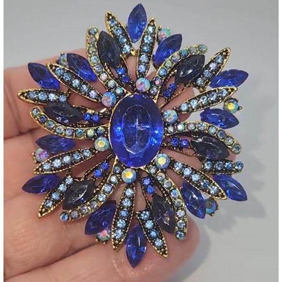 Jewelry | Flower Brooch Vintage Style Design Blue Faux Jewels And ...